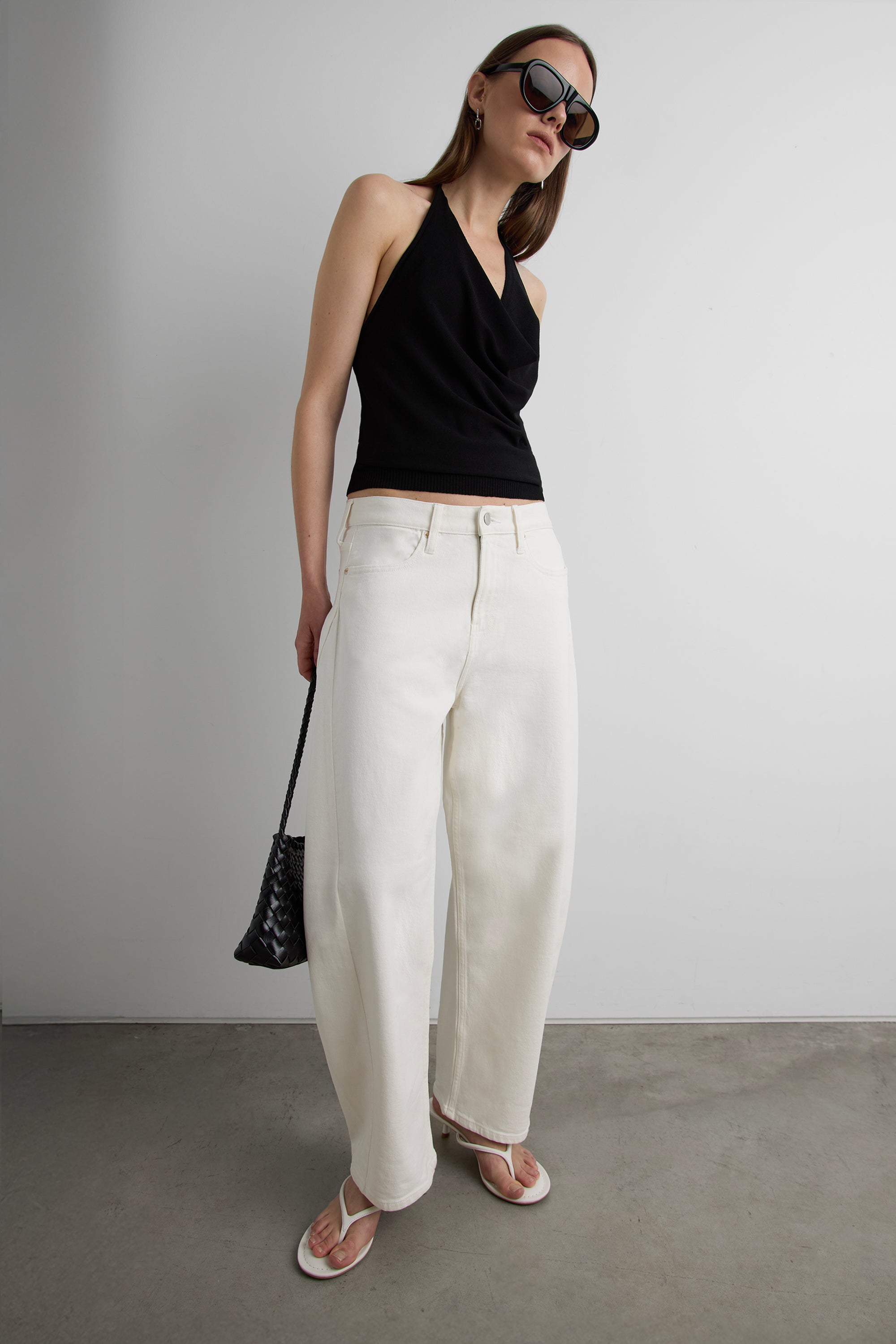 Mid-Rise Curved Waist Barrel Leg Pant | OAK + FORT